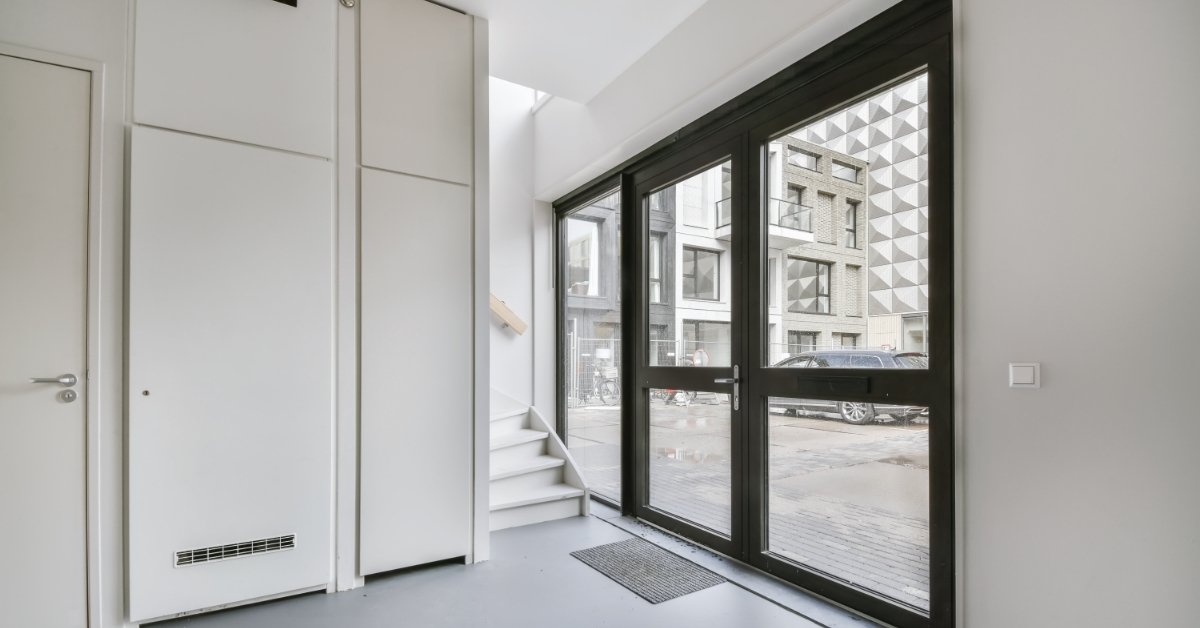 Uși PVC Cu Geam Termopan București și Ilfov | Glassic