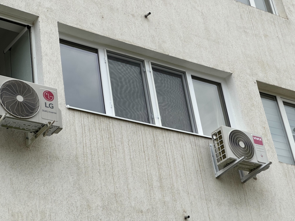 Închidere Balcoane Cu PVC și Geam Termopan - Montaj Premium